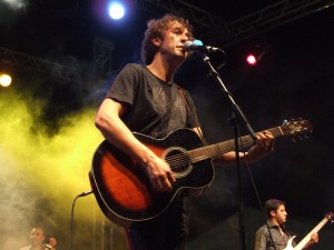 Ali Amrane fait un tabac au festival Arabo-Africain - Algerie360