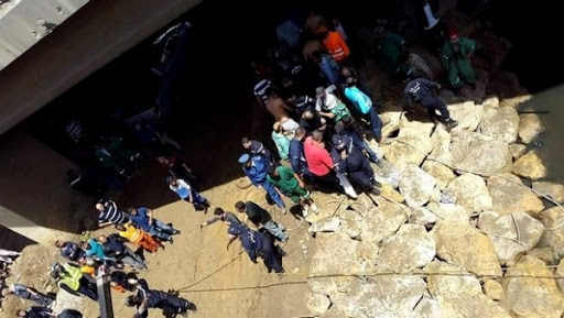 Chute d'un véhicule dans l'Oued El Harrach: un mort et 9 blessés (protection civile) - Algerie360