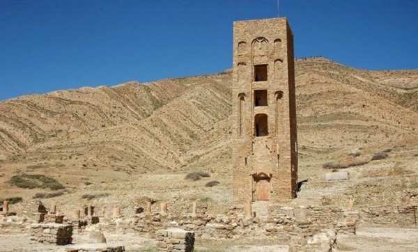 M’sila: la protection du site archéologie Kalâa des Béni Hammad ...