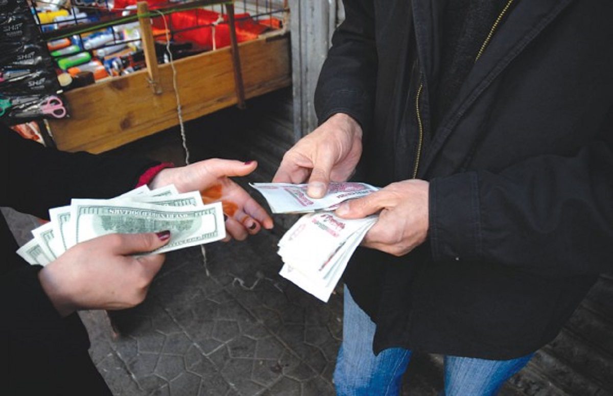 Record du Dollar à la Banque d'Algérie, flambée de l'Euro au Square ...