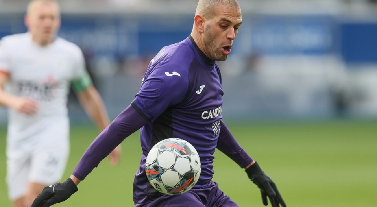 Equipe d'Algérie : coup dur pour Slimani - Algerie360