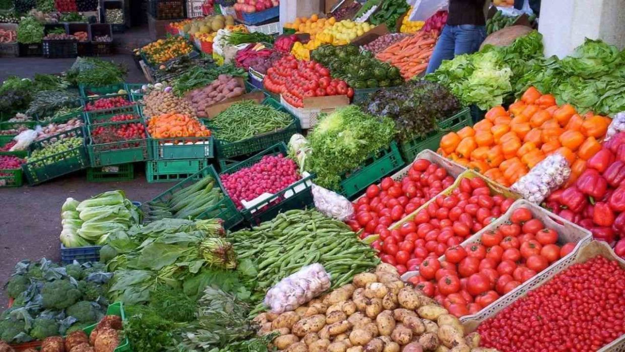 À 2 jours de l'Aïd El-Fitr, la flambée des prix des légumes persiste en ...