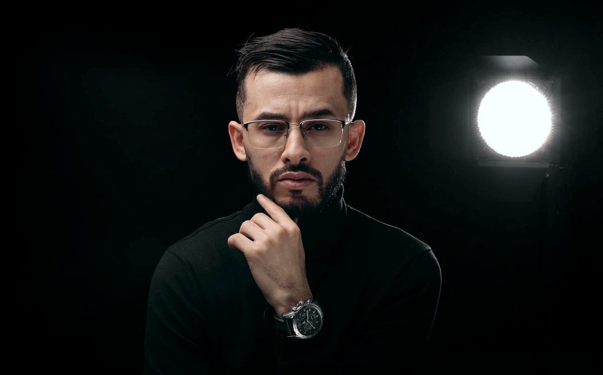 USA : l'Algérien Mohamed Lamine Mehri élu meilleure voix off arabe en ...