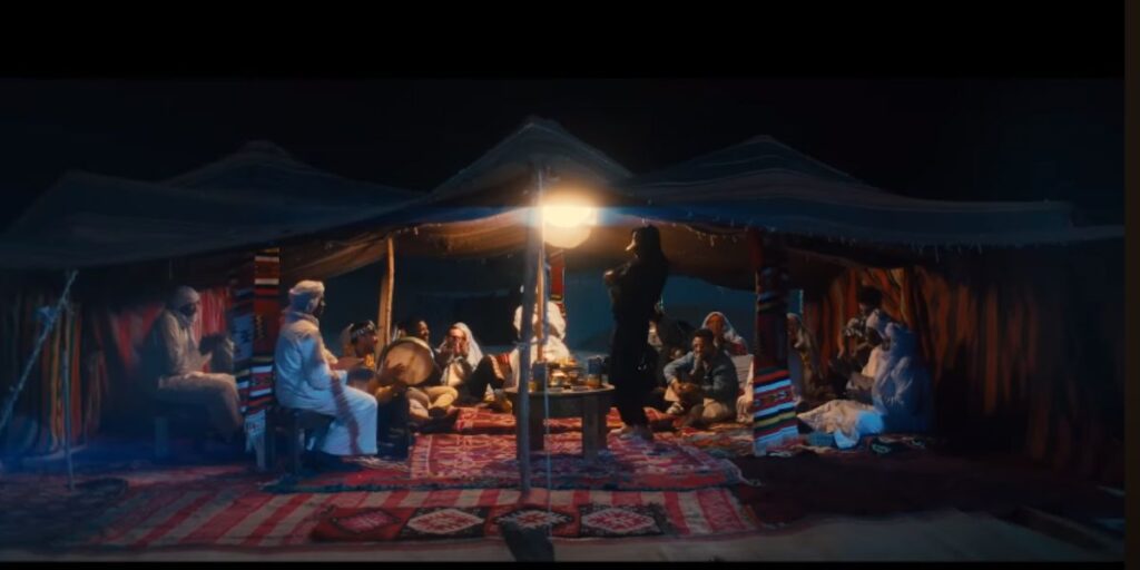 Tiki Taka, le clip de Soolking feat SCH tourné en plein cœur de Timimoun (Algérie) - Algerie360