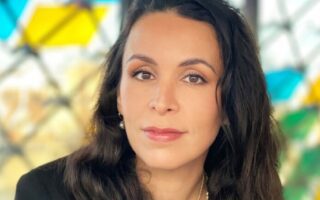 La Franco-Algérienne Razika Abchiche nommée au rang d'associée-gérante ...