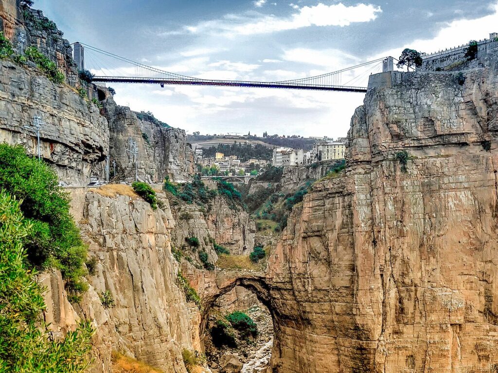 Tourisme à Constantine : meilleurs lieux à visiter et tarifs des hôtels - Algerie360
