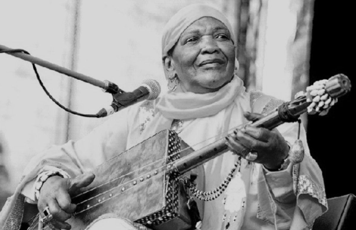 Hasna El Bacharia, l'icône de la musique Gnawa, n'est plus - Algerie360