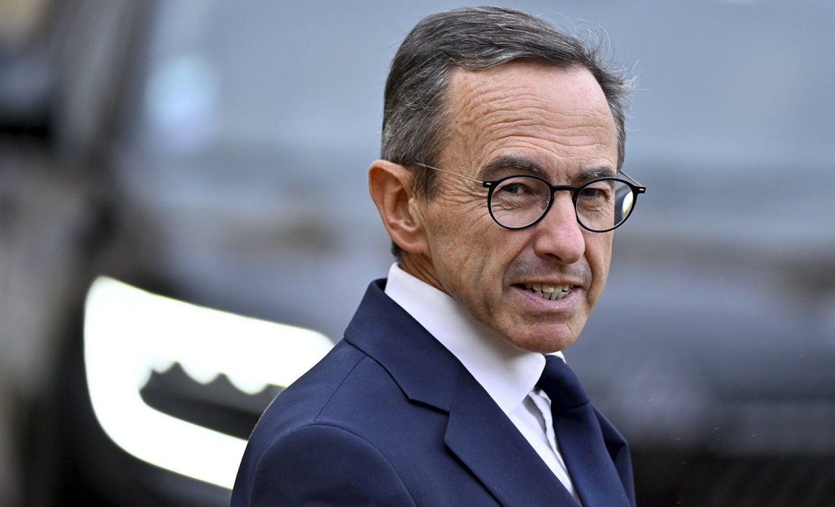 Immigration en France: Bruno Retailleau se dit favorable à revoir ...