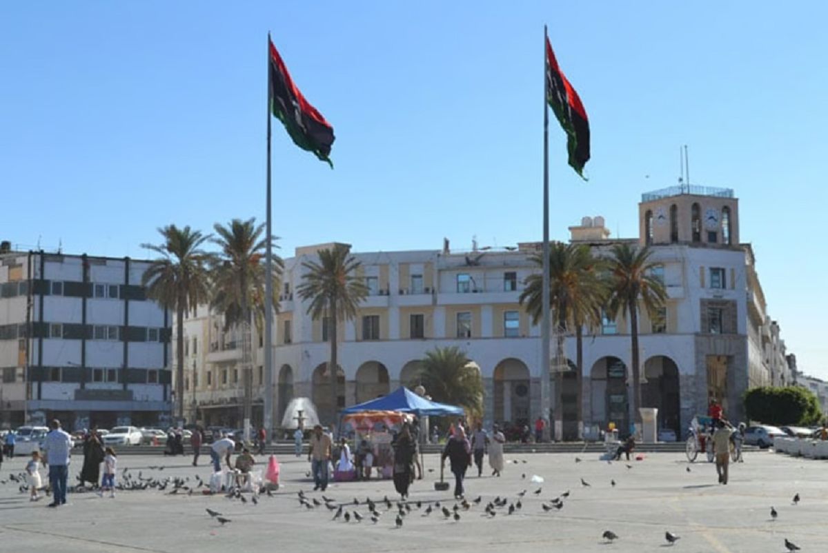 Affrontements armés en Libye : les ressortissants algériens appelés à rester confinés - Algerie360